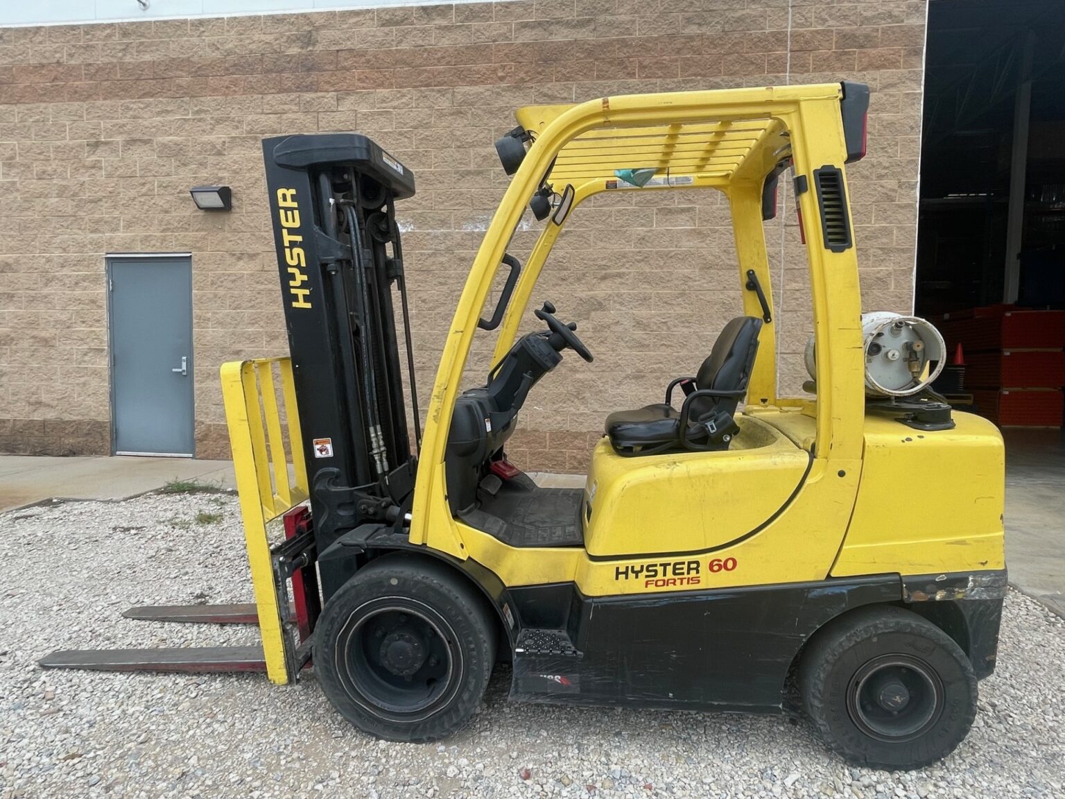 Berry Material Handling - New & Used Forklifts | Warehouse Supplies in KS